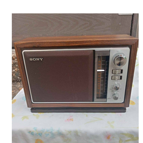 Sony | Portable Audio & Video | Vintage Sony Amfm Table Radio Icf 974 ...
